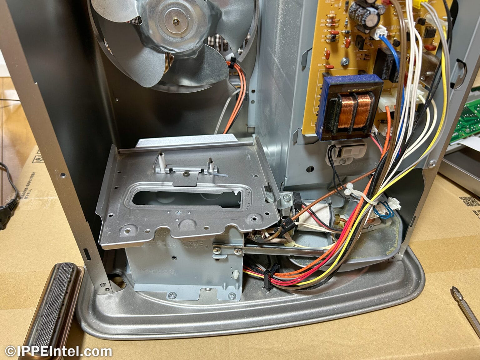 ダイニチ製ファンヒーターのエラーE02・E03・E13の直し方 – IPPEIntel.com