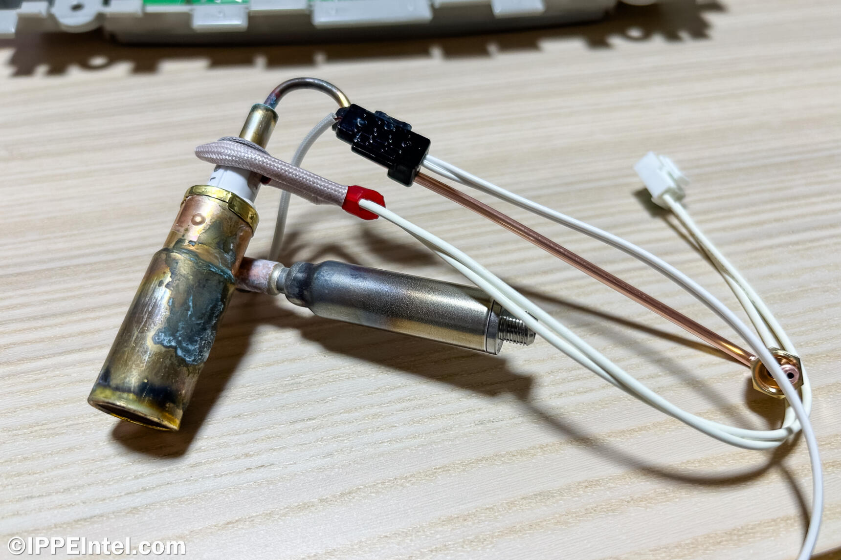 ダイニチ製ファンヒーターのエラーE02・E03・E13の直し方 – IPPEIntel.com